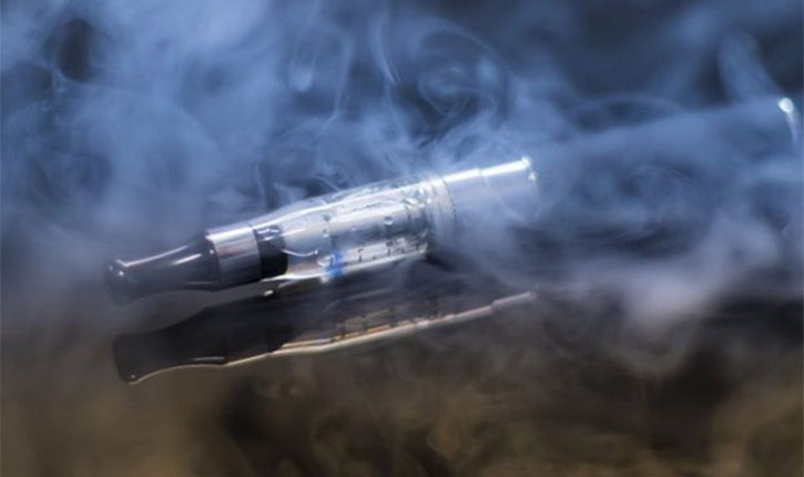 E-cigarette vaping with nicotine ups chronic bronchitis risk: Study ...