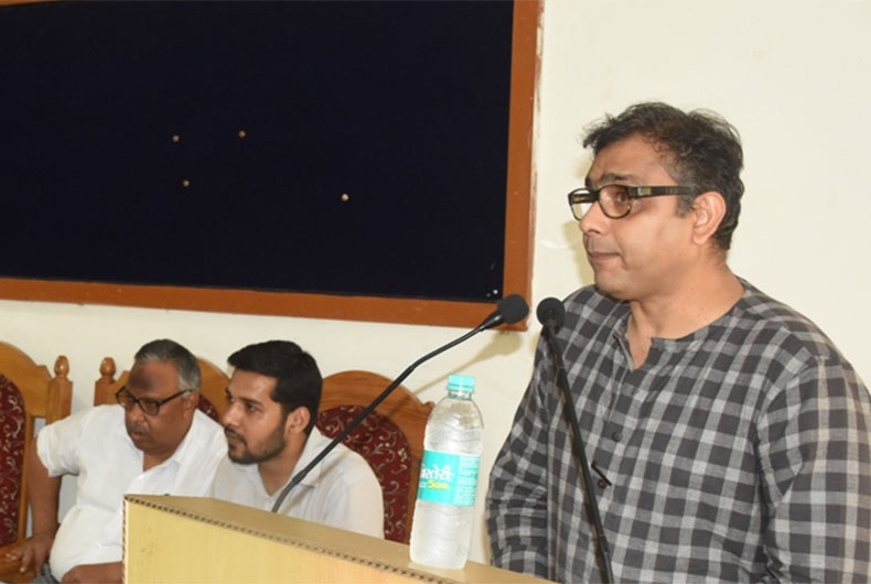 'Siyasi Muslims...' debates political Islam in India | ummid.com