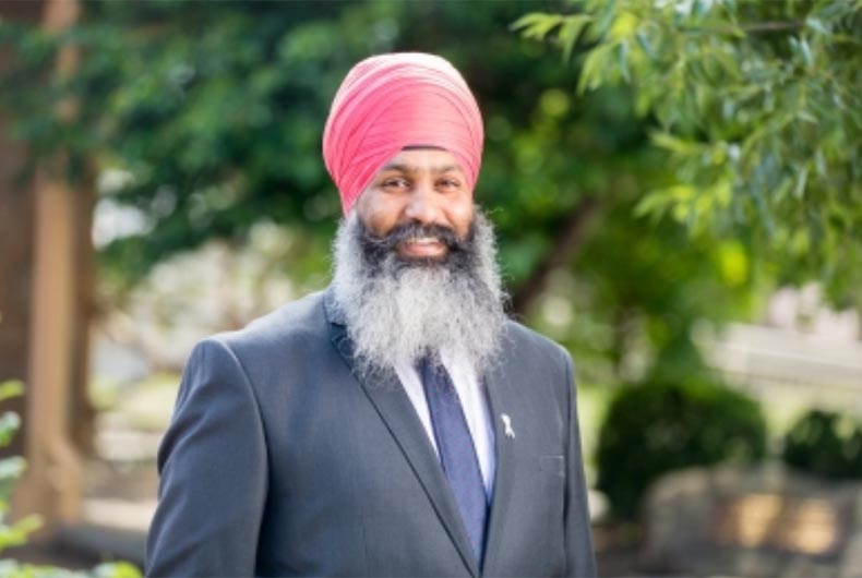 'Turbans 4 Australia' founder wins 2023 NSW Australian of the Year ...